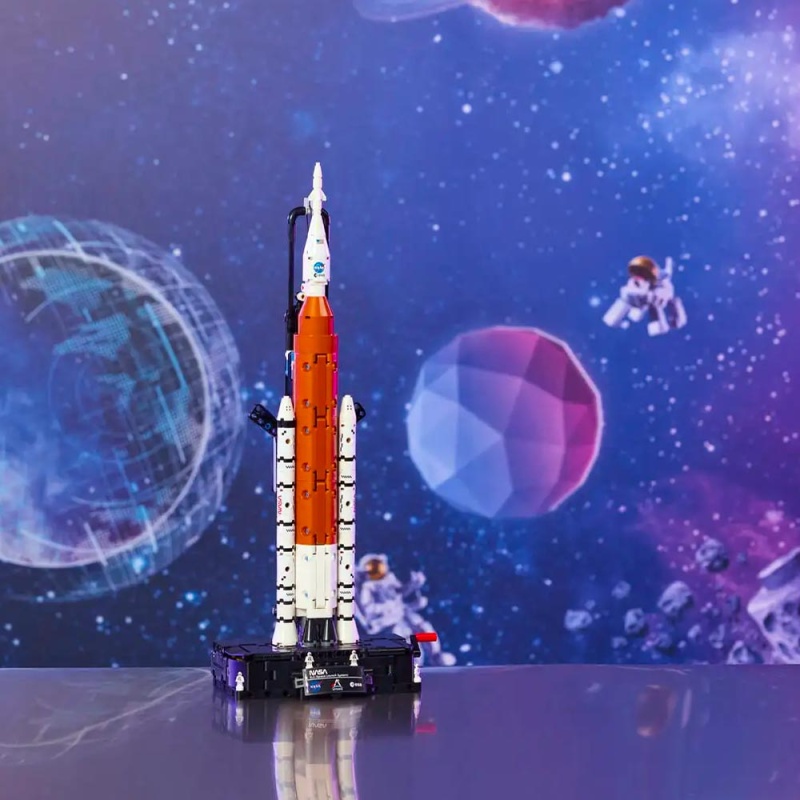 La fusée SLS NASA Artemis - LEGO® Technic 42221 - Super Briques
